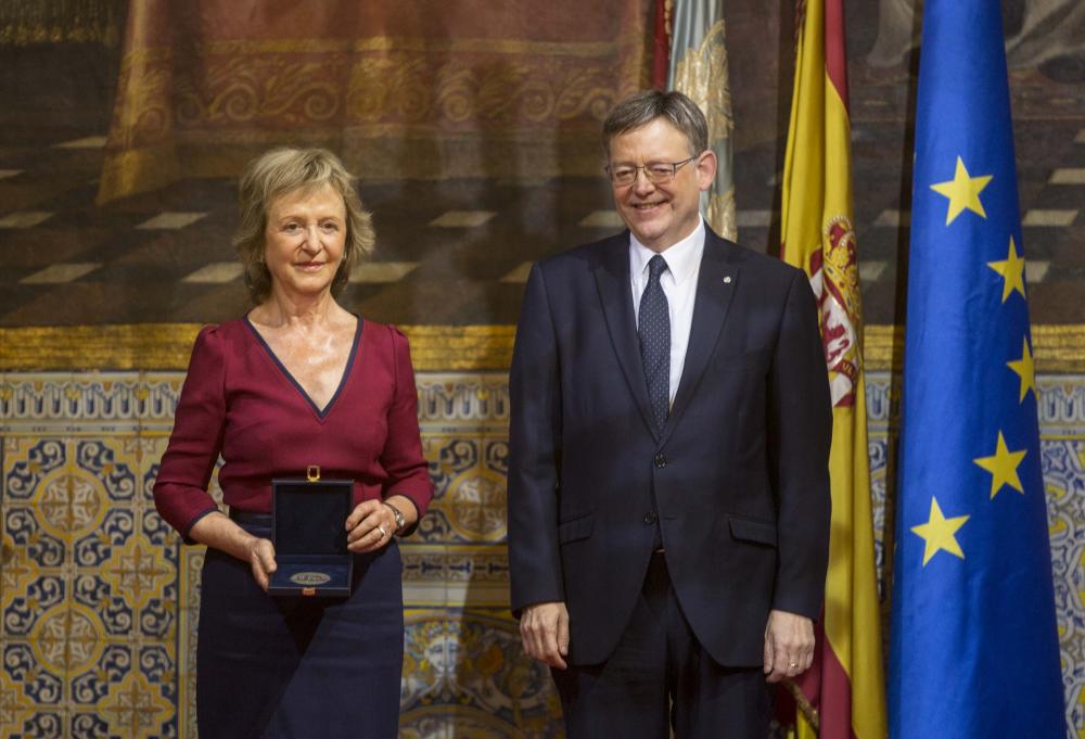 ALTA DISTINCIÓN DE LA GENERALITAT VALENCIANA A LA PROFESORA CARMEN ARANEGUI
