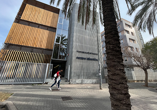 El Centre d’Idiomes de la Universitat de València presenta su oferta de ...