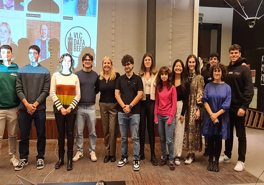 La Càtedra *IA-Vis lliurament els premis a estudiants de la *ETSE-UV ...